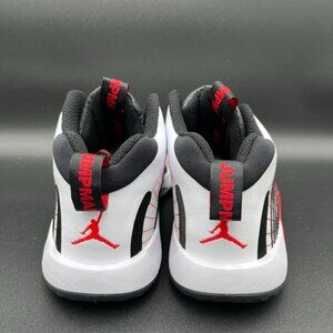 Jordan | Shoes | Nike Air Jordan Jumpman 22 White Black University Red ...
